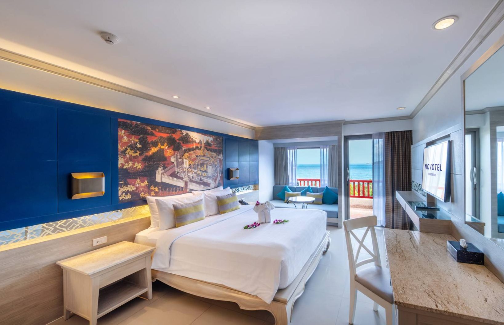 Sea View Hotel Guest Rooms in Patong, Phuket | Novotel Phuket Resort